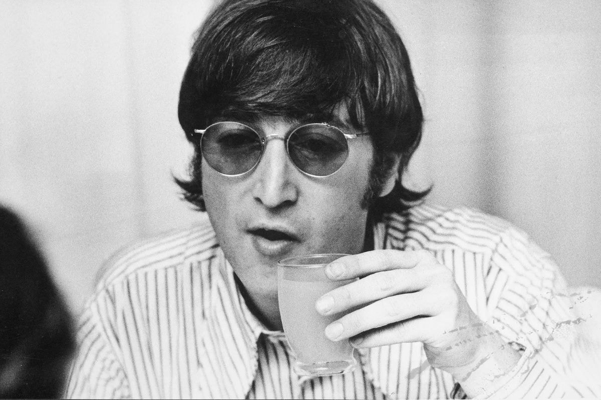 80s Glasses Comeback: Today’s Top Retro Eyewear Trends